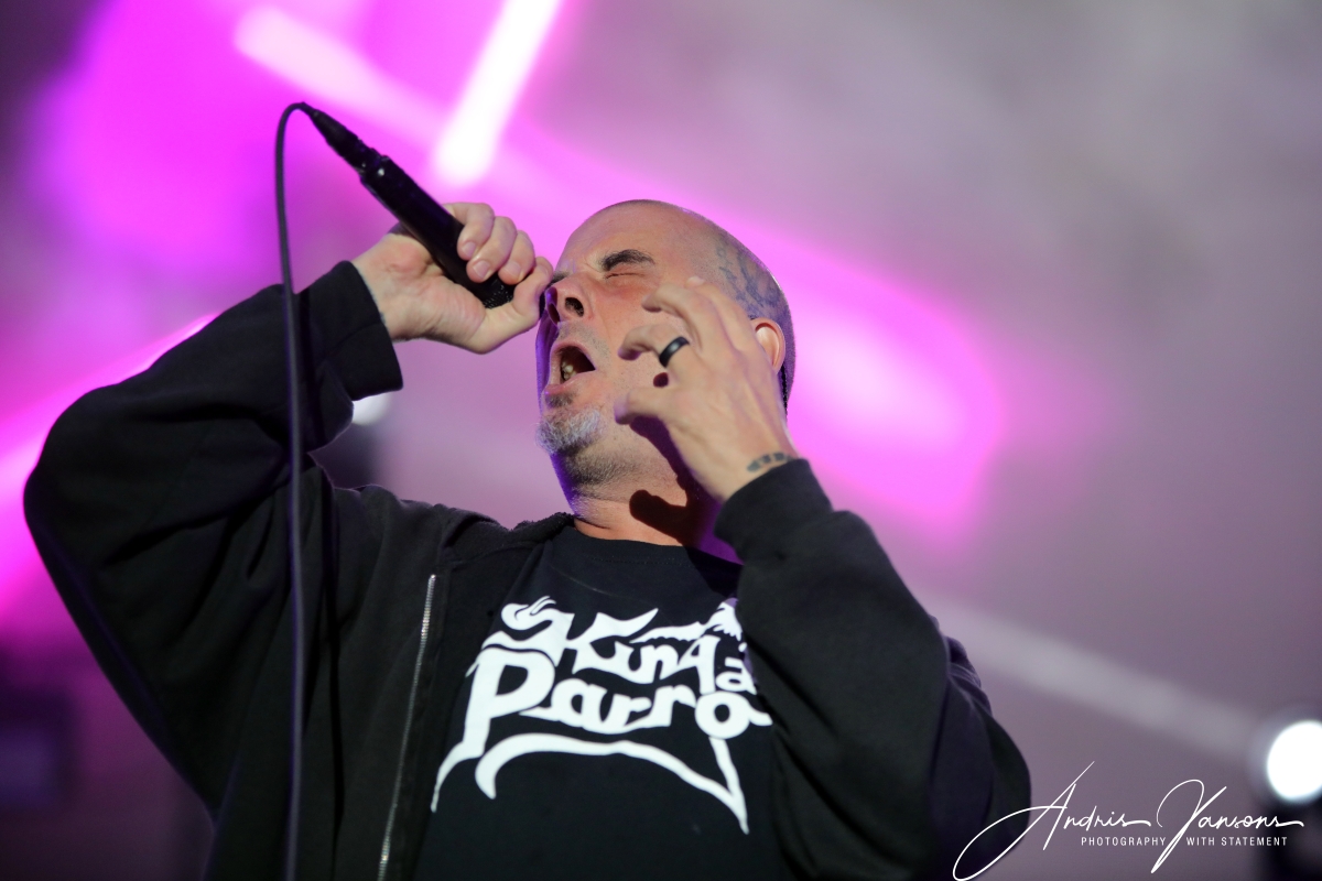 Falling In Reverse Announces 'God Is A Weapon' Tour 2024